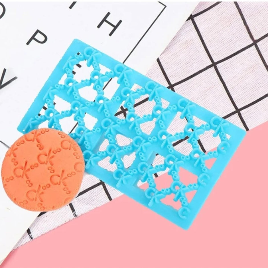 Fashion-inspired Cookie Cutters and Cookie Stamps – itacakes.com